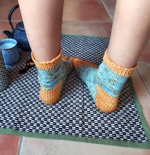 Ravelry: Soleil levant pattern by L'Atelier des Glénettes