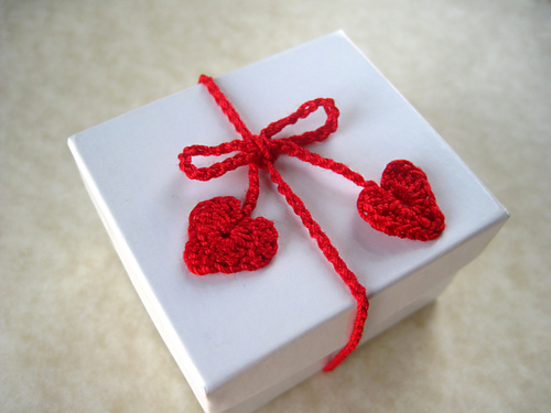 Ravelry: Wrapping Ribbons pattern by GoldenLucyCrafts