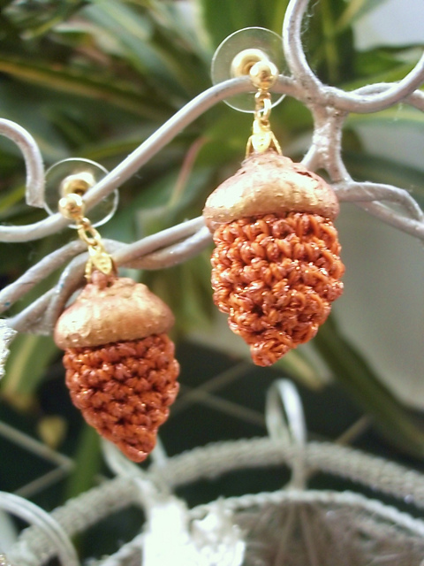 Ravelry: Crocheted Acorn for Natural Acorn Cap pattern by Angela Saylor