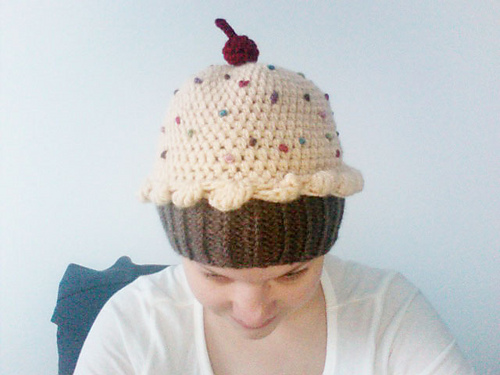 Ravelry: CupCake Hat pattern by Teresa Richardson