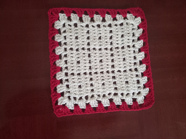 Ravelry: Semi Block Filet Square pattern by Roseline Roseline