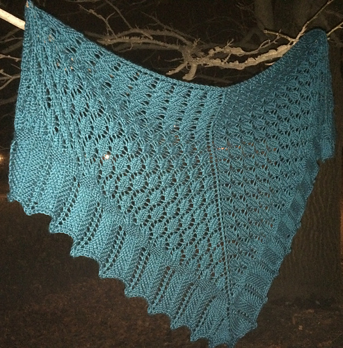 Ravelry: GreatScottKnits' Pagoda Pretty Triangle Shawl