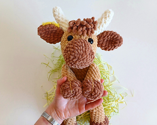 Ravelry: Cinnamon, the Highland Cow pattern by Susanne Grünes
