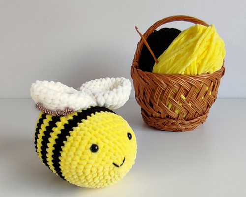 Ravelry: Bee Plush Toy pattern by Susanne Grünes