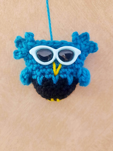 Ravelry: All in one FUNKY OWL pattern by Criss Wall