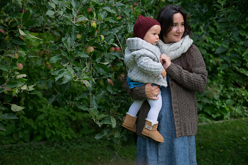 Ravelry: Oxbow Cardigan pattern by Andrea Mowry