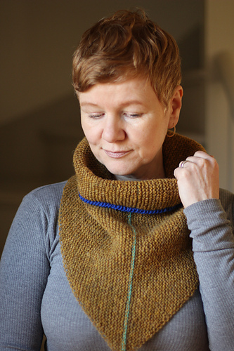Ravelry: Riggies Cowl pattern by Gudrun Johnston