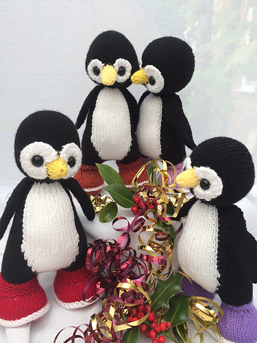 Ravelry: Perty the Penguin pattern by Pat Alinejad
