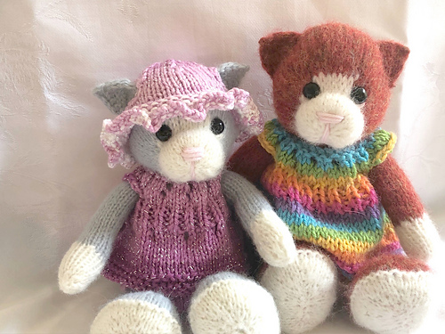 Ravelry: Cattytude pattern by Pat Alinejad