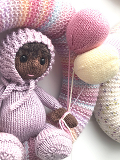 Ravelry: Welcome New Baby Wreath pattern by Pat Alinejad