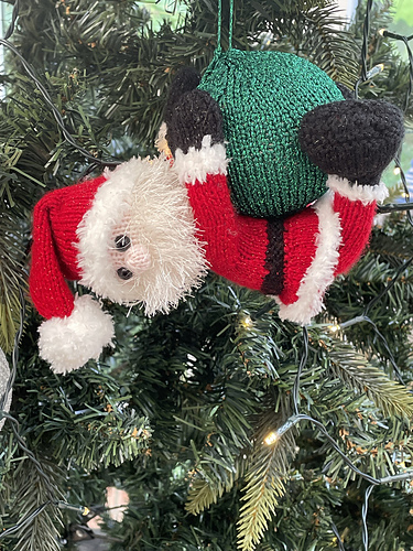 Ravelry: Christmas Baubles part II pattern by Pat Alinejad