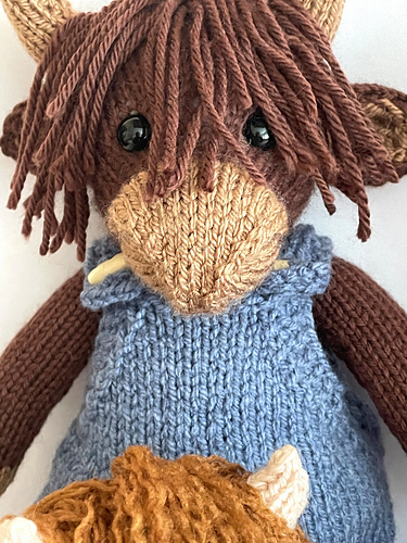 Ravelry: Cowslip pattern by Pat Alinejad