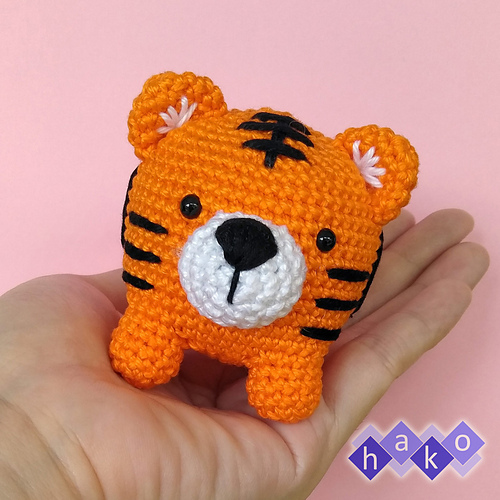 Ravelry: Hako Ball Animals pattern by Jeanny Prasetyo