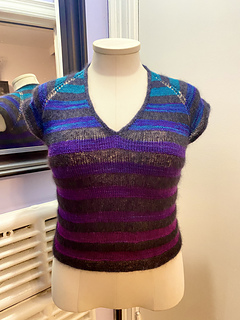 Ravelry: Hamiltontankgirl's Tanzanite Rock It Tee