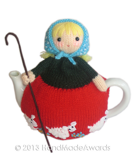 Ravelry: Mary had a little lamb tea cosy pattern by Loly Fuertes