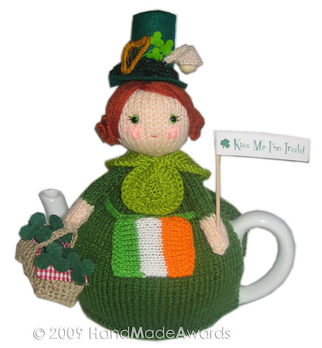 Ravelry: St. Patrick's Day Tea Cosy pattern by Loly Fuertes