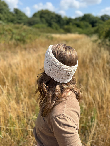 Ravelry: Deidra Headband pattern by Hannah Cross