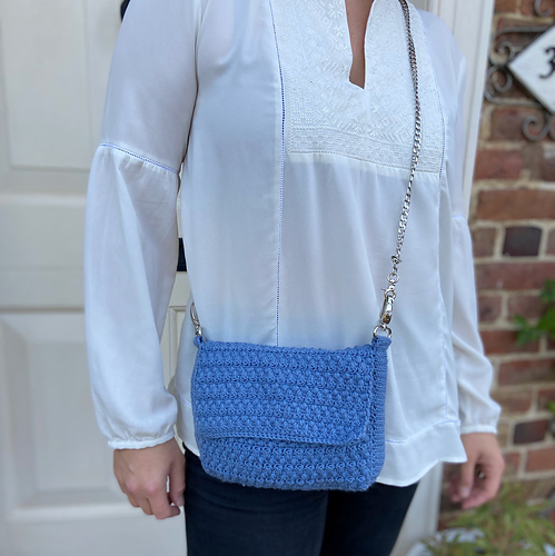 Ravelry: Denim Envelope Bag pattern by Hannah Cross
