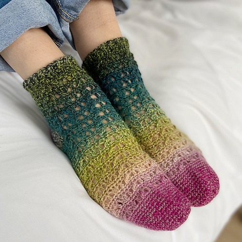 Ravelry: Rialto Ankle socks pattern by Hannah Cross