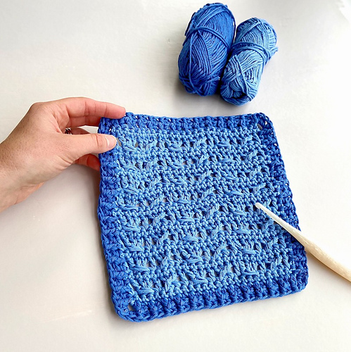 Ravelry: Rialto Cable Square pattern by Hannah Cross