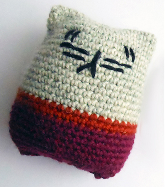 Ravelry: Kitty (with pants) pattern by Hanna Tjukanov