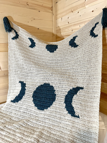 Ravelry: To the Moon and Back pattern by Happy Heartsy