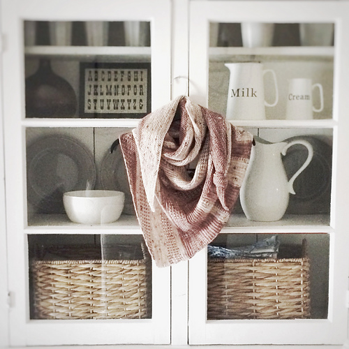 Ravelry: The Drifter pattern by Tamy Gore