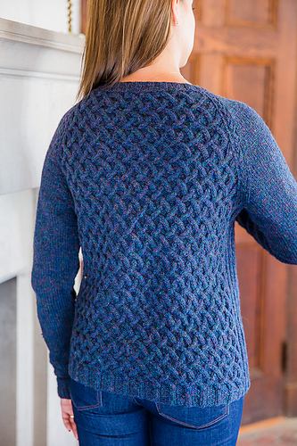 Ravelry: Bowline pattern by Laura Chau