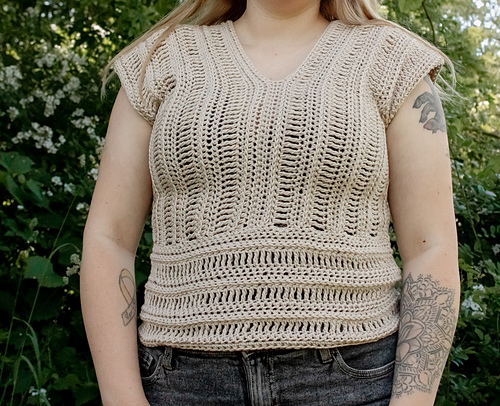 Ravelry: Amori Top pattern by Amber Zumbrun