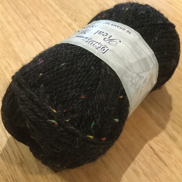 Ravelry: Patons Australia Trends (Real Wool Tweed 8 ply)