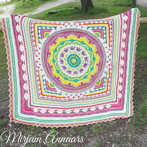 Ravelry: Virtue pattern by Helen Shrimpton