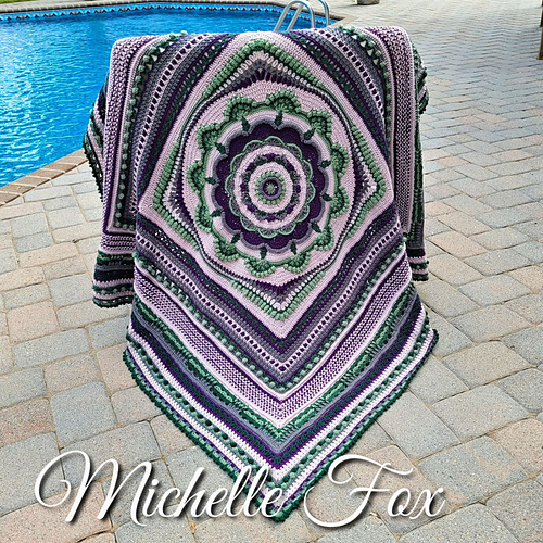 Ravelry: Lowen pattern by Helen Shrimpton