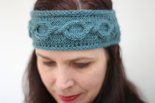 Ravelry: Fresh Tracks Headband pattern by Helen Stewart