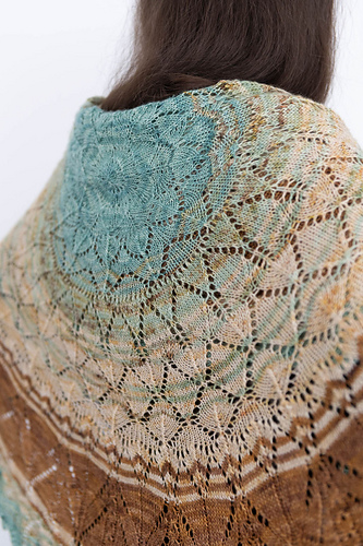 Ravelry: Twenty Four Birds Shawl pattern by Helen Stewart