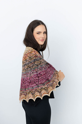 Ravelry: Twelve Birds Shawl pattern by Helen Stewart