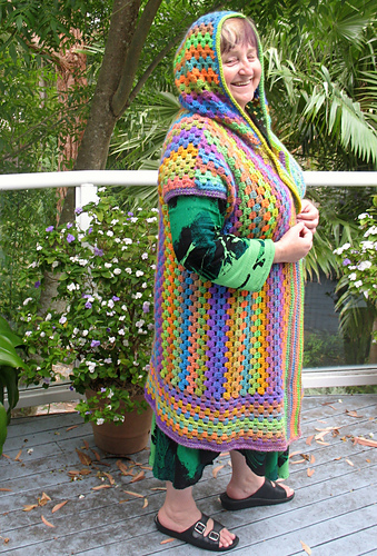 Ravelry: Bouvardia Hooded Jacket pattern by Moda Vera
