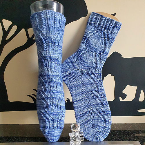 Ravelry: Sockenmuster May pattern by Petra Baur