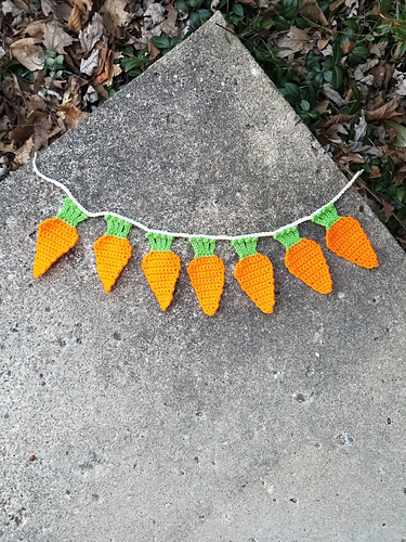 Ravelry: Carrot Banner pattern by Hillary Thompson