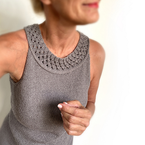 Ravelry: Big Chain Top pattern by Hinterm Stein