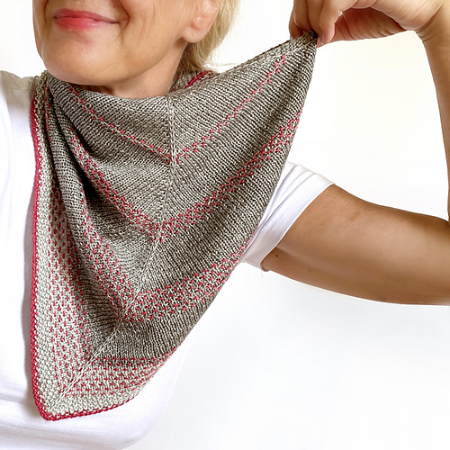 Ravelry: MiniShawlClub #3 - Magic Dots pattern by Hinterm Stein