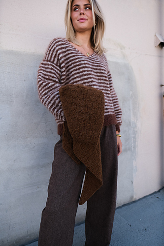 Ravelry: Vanilla V-neck pattern by HipKnitShop