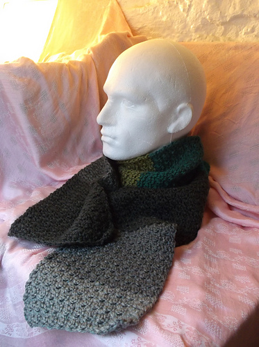 Ravelry: Walking in the Sand Scarf pattern by Marie Segares