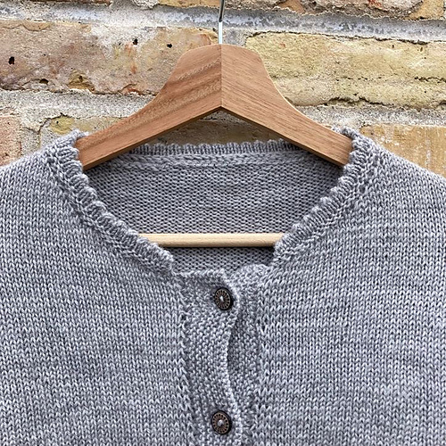 Ravelry: Tulip Cardigan pattern by Jie