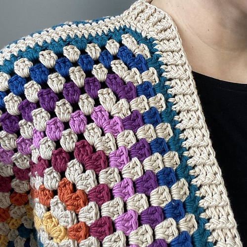 Ravelry: Yra Cardigan pattern by Anna K Torfjall