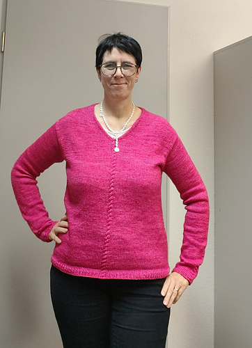 Ravelry: Rust Pullover pattern by Christina Körber-Reith