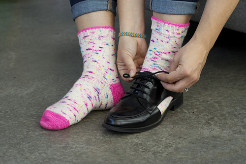 Ravelry: Tip Toe Up pattern by Holli Yeoh