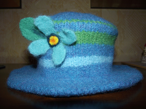 Ravelry: JENNY HAT pattern by Lisa Cruse