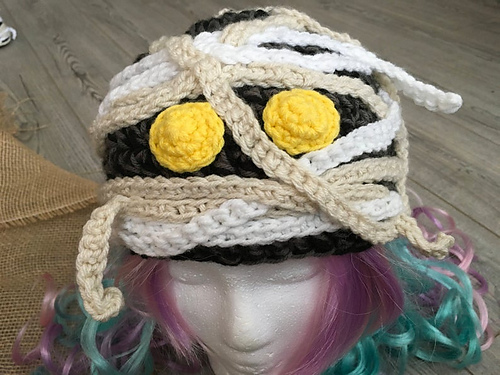 Ravelry: Halloween Mummy Hat pattern by Eve Arby
