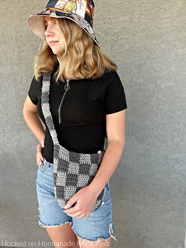 Ravelry: Checkerboard Bucket Bag pattern by Breann Mauldin