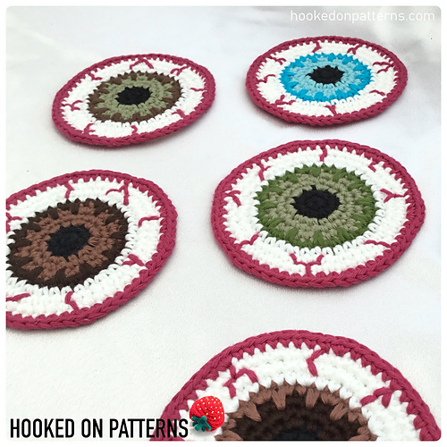 Ravelry: Eyeball Coasters pattern by Ling Ryan